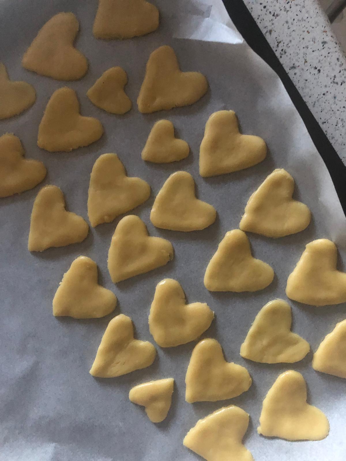 Biscotti da tè semplici e veloci per l'appuntamento del pomeriggio